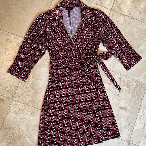 Laundry by Design | Dresses | Laundry Collared Wrap Dress In Red And ...